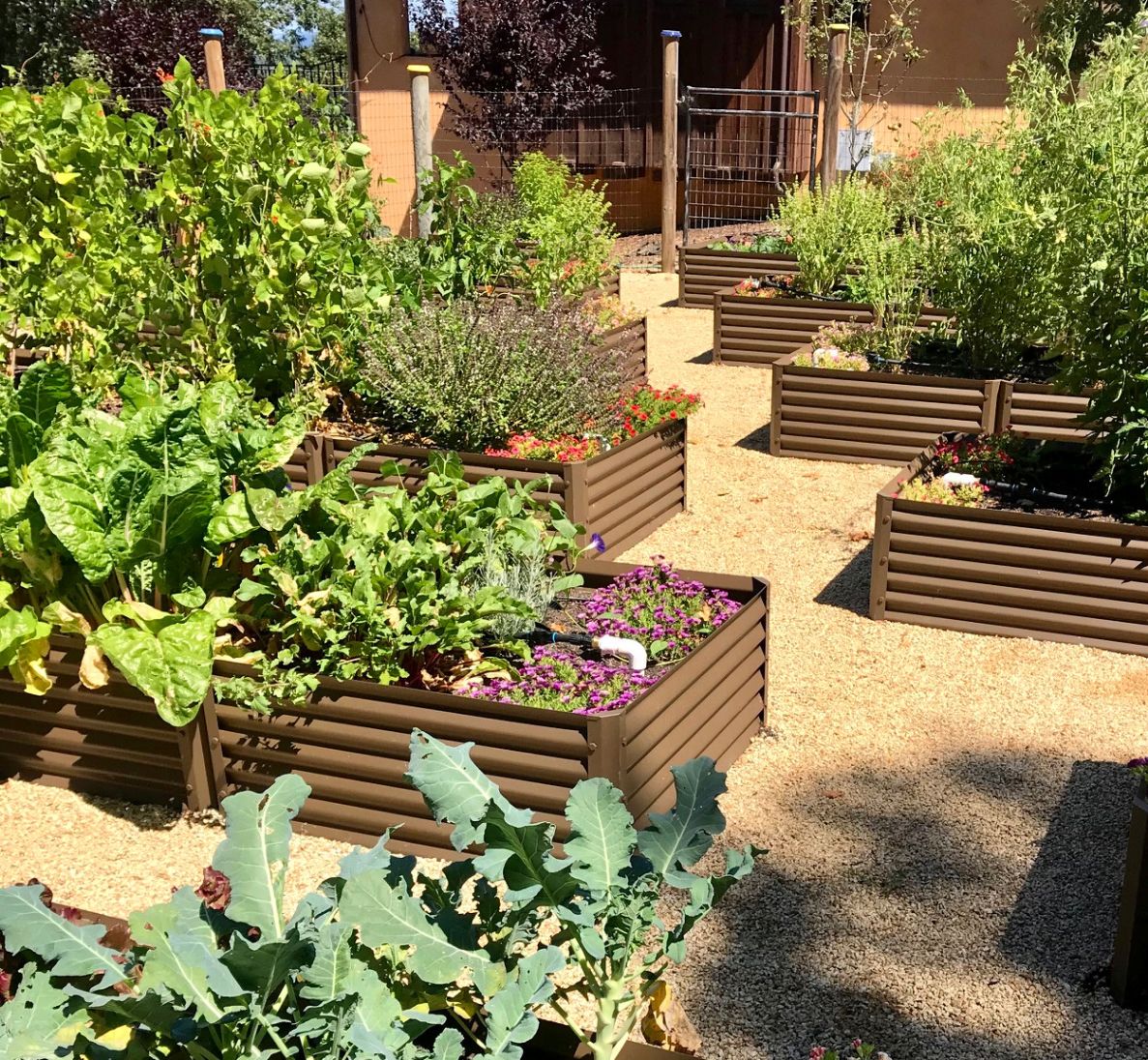 rustic series – Metal Garden Beds, Inc.