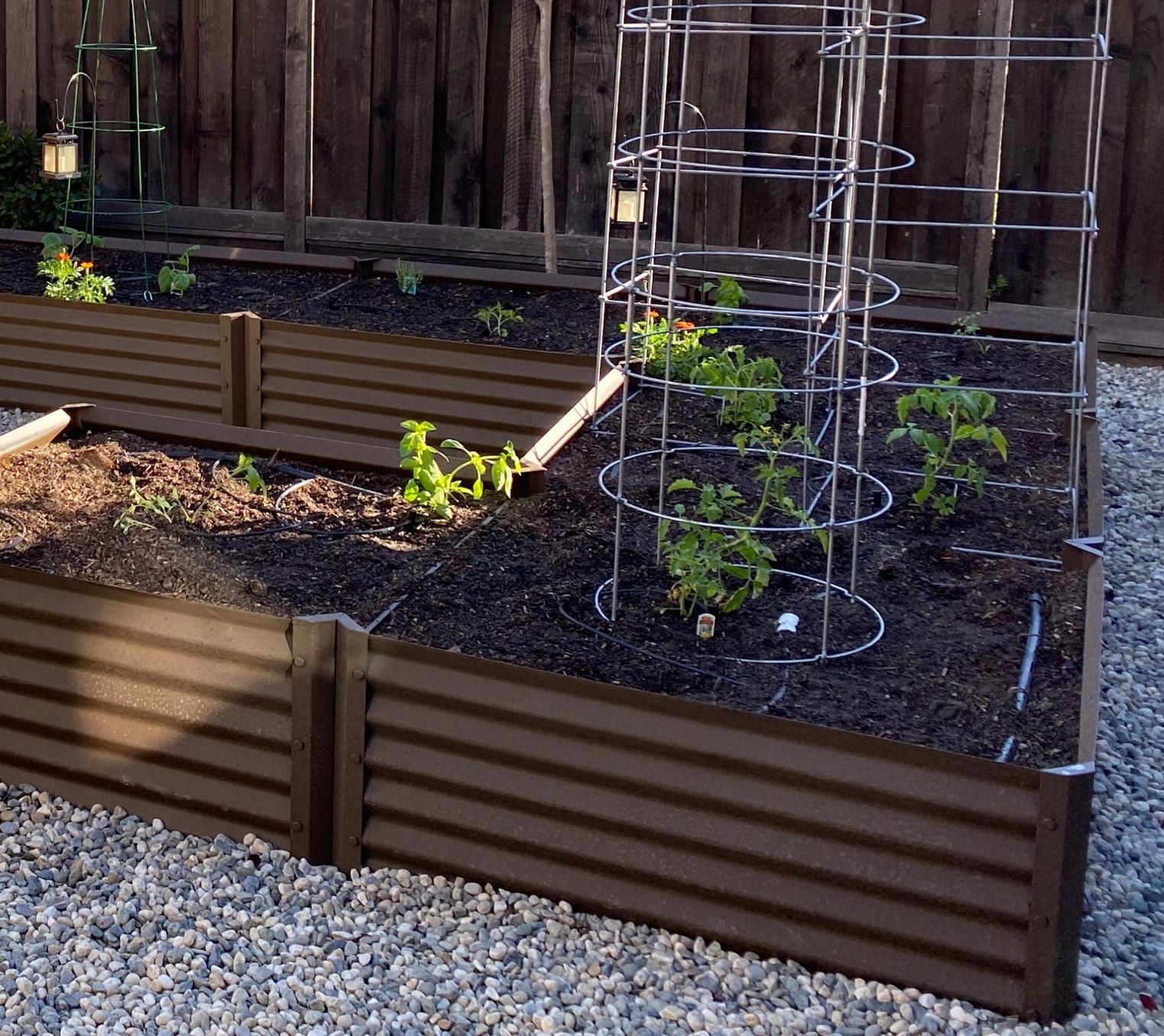 RUSTIC MEZCLA – Metal Garden Beds, Inc.
